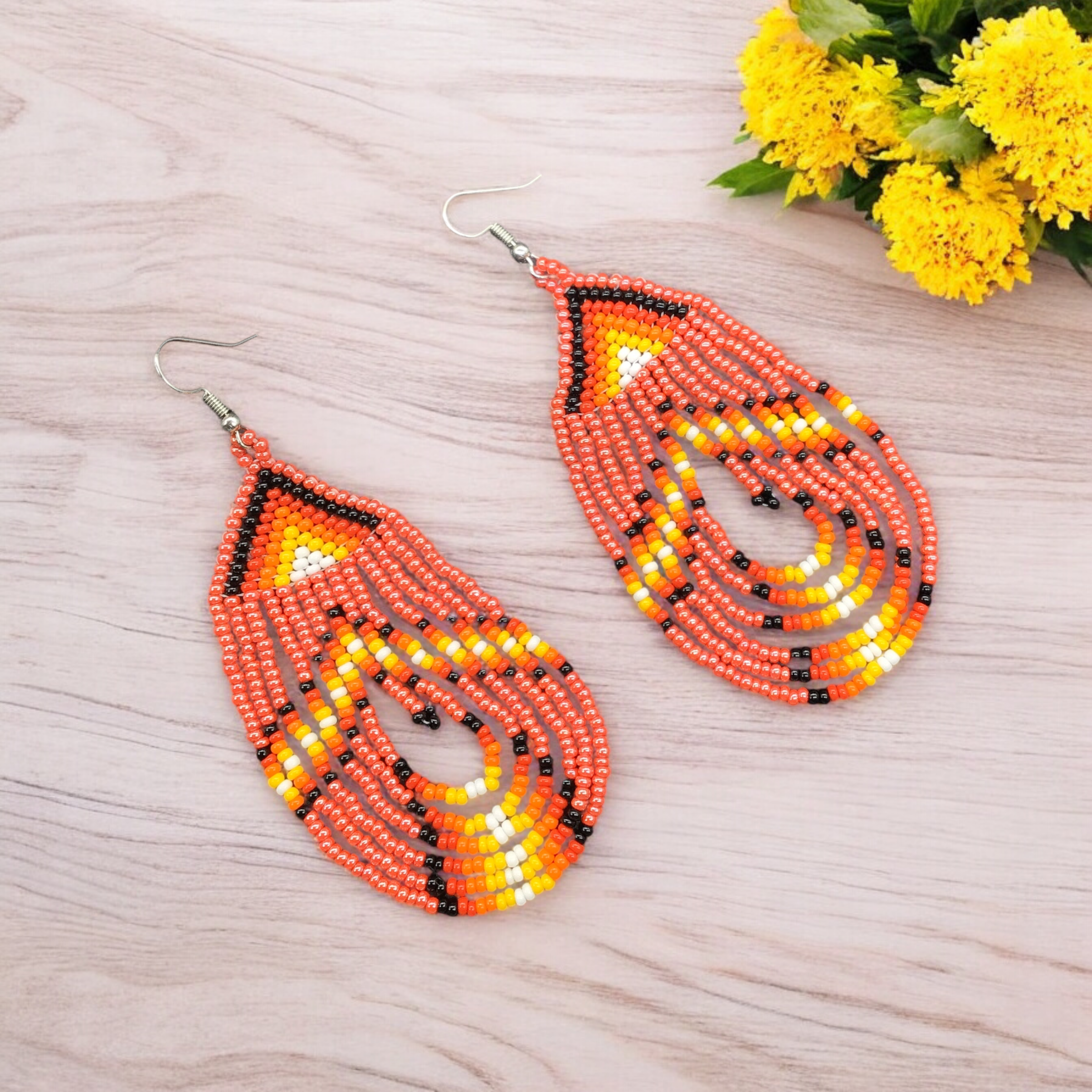 Red Swoop Beaded earrings – OldTribes