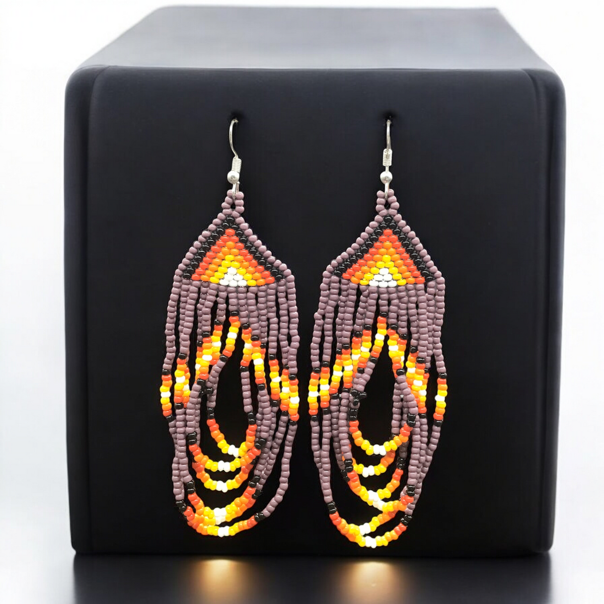 Grey Swoop Beaded earrings – OldTribes